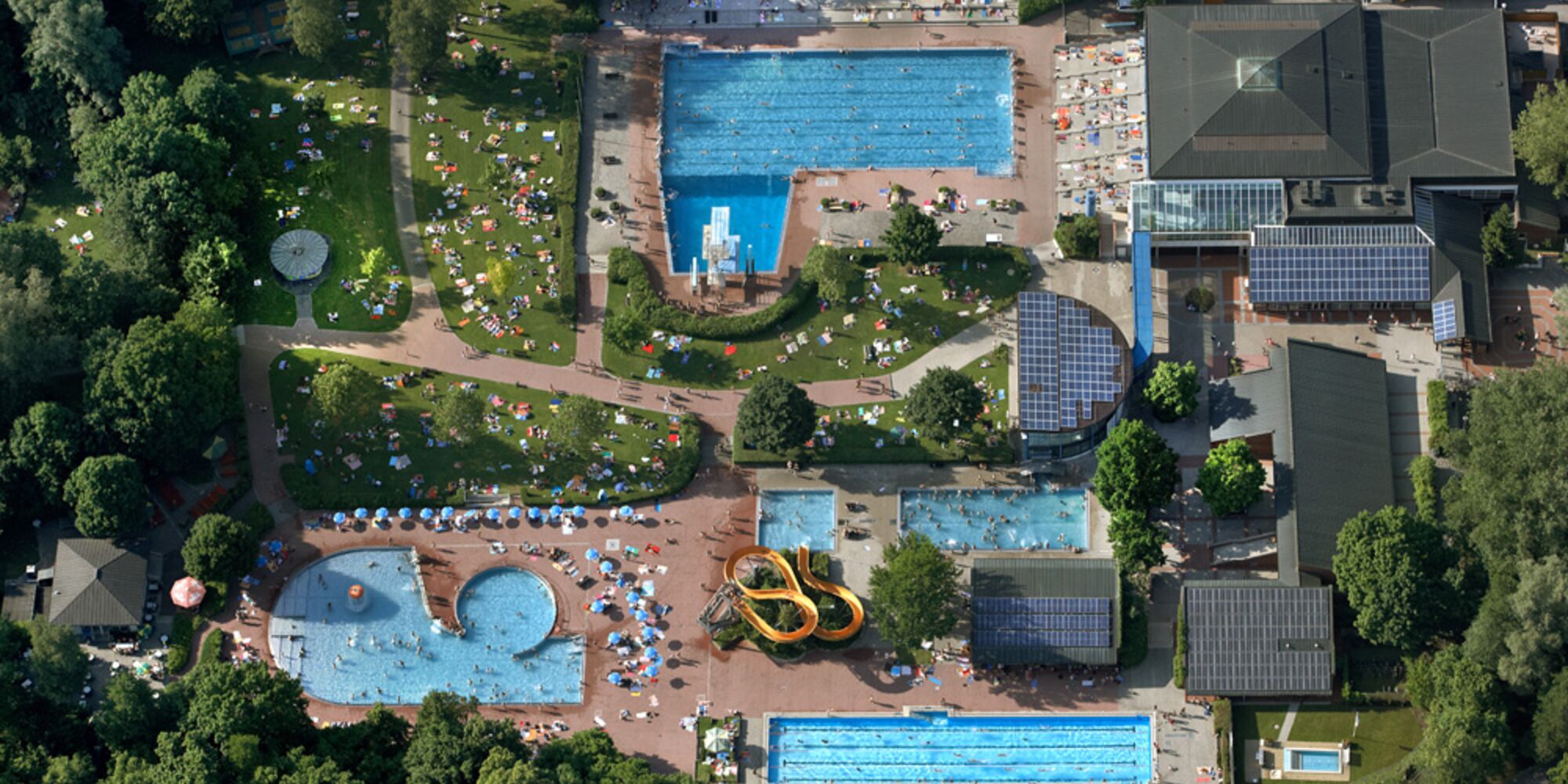 Cool and refreshing – the 8 most beautiful open-air swimming pools in ...