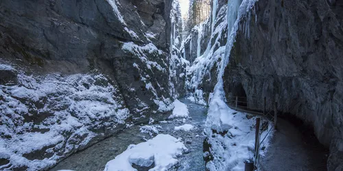 Spectacular hike through the Partnach Gorge - DB Regio Bayern